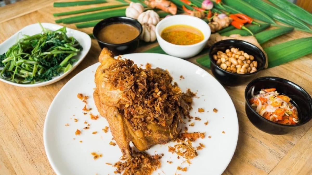 5 Ayam Betutu Favorit di Kuta, Bali untuk Makan Siang saat Liburan ...