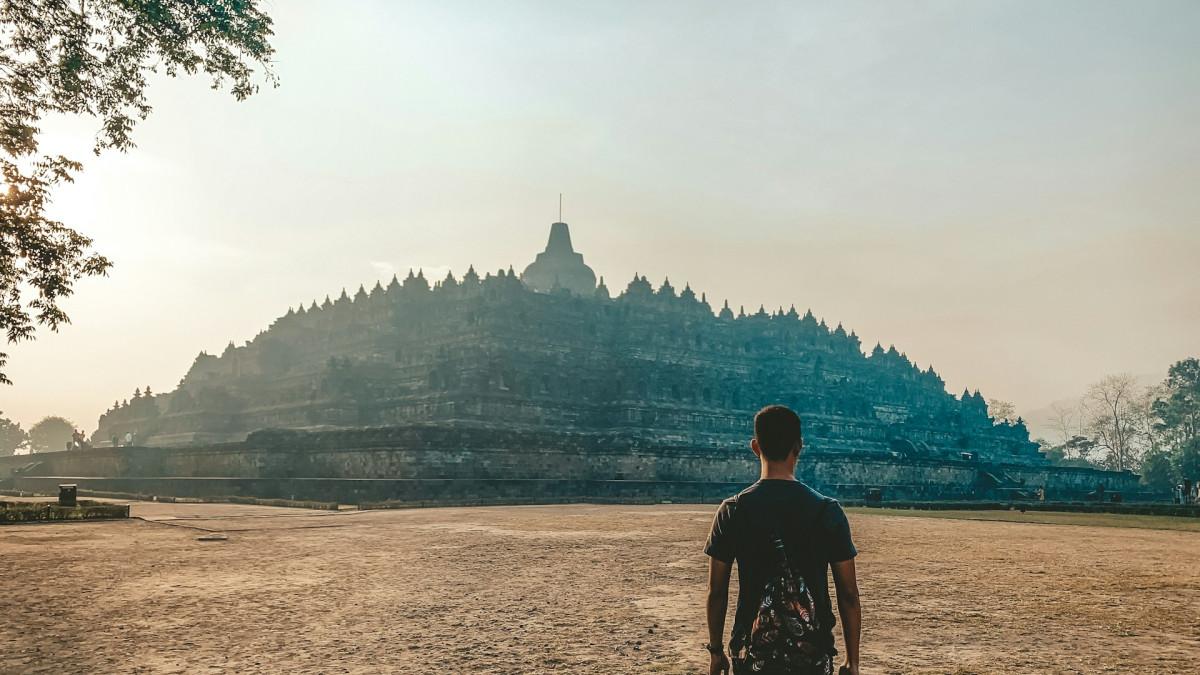 Tiket Masuk Candi Borobudur April 2026, Cek Harga Terbaru & Cara Naik ...