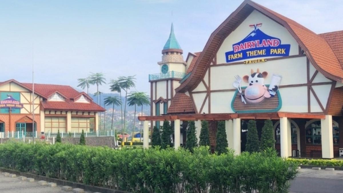 Itinerary 1 Hari ke Dairyland Farm Theme Park Prigen Pasuruan - Tribun ...