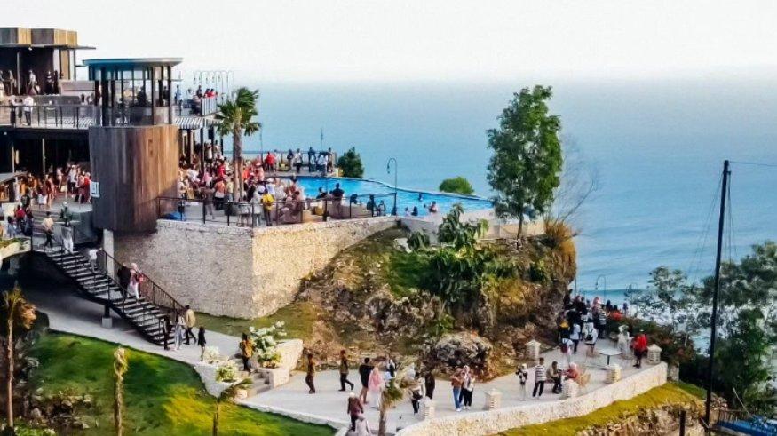 Harga Tiket Masuk Obelix Sea View saat Idul Adha 2026, Buka sampai ...