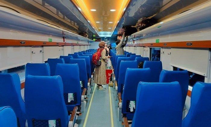 Mulai 14 Maret, KA Gaya Baru Malam Selatan Gunakan Kereta Ekonomi New ...