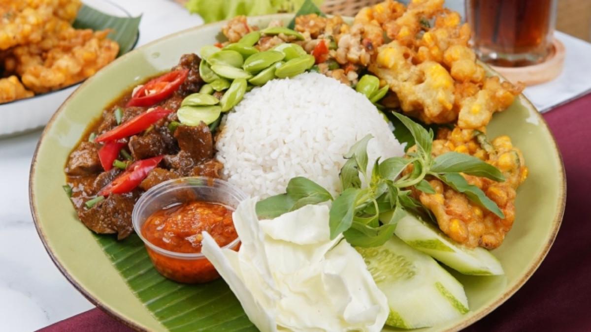 6 Tempat Makan Siang di Jember Mulai Rp 10 Ribu, Wajib Coba Sego Mbok ...