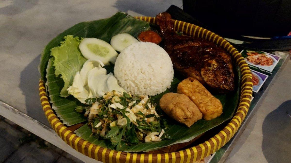 Daftar Menu dan Harga Semesta Pagerboto, Tempat Makan Baru di Sukoharjo ...