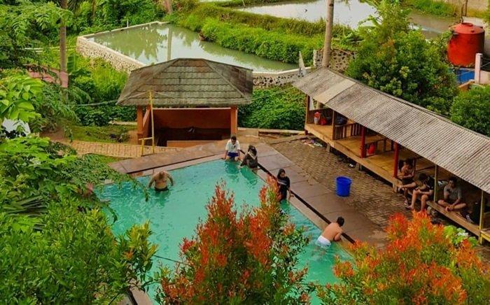 Pemandian Air Panas Cisolong di Kaduhejo, Pandenglang, Banten Jadi ...