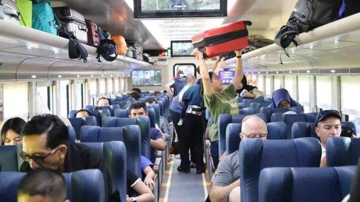 Jadwal Keberangkatan KA Anggrek Rute Gambir-Surabaya Pasar Turi PP Mei ...
