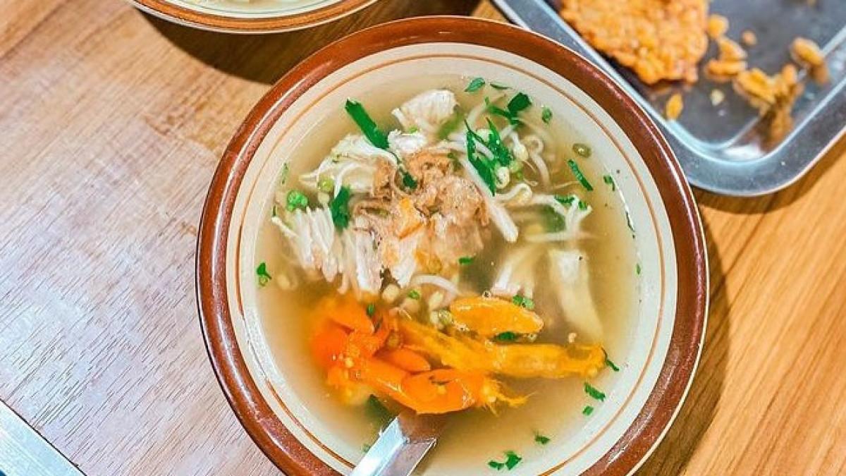 5 Soto Enak Dekat Malioboro Jogja buat Makan Siang, Murah dan Porsi ...