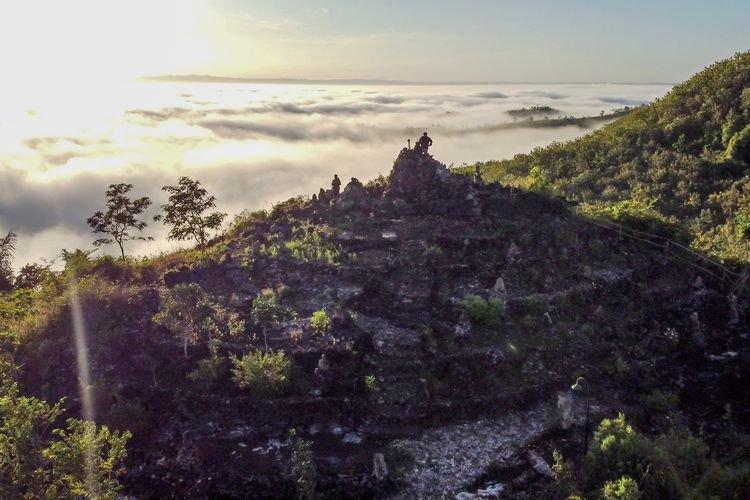 HTM, Rute dan Jam Buka Stone Park Turunan di Desa Turunan, Girisuko ...