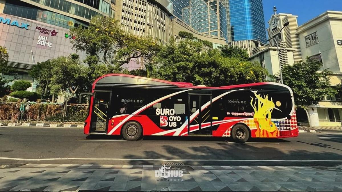 Tarif, Rute, & Jadwal Suroboyo Bus 2026 Buat Keliling Surabaya Saat ...