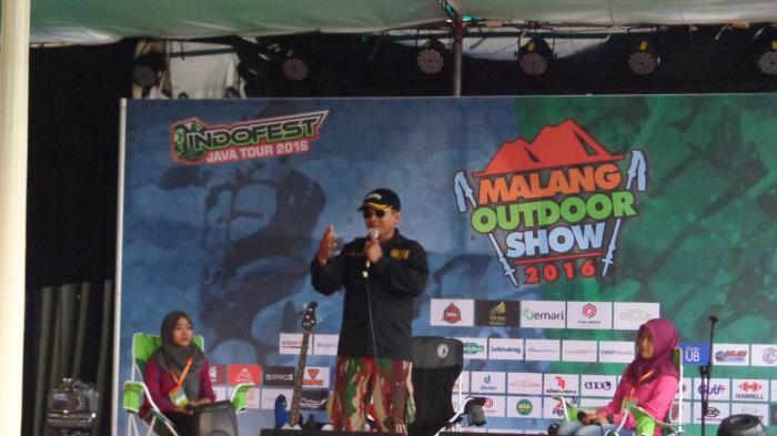 Pendakian Asmujiono - Jadi Orang Indonesia Pertama yang Sampai di ...