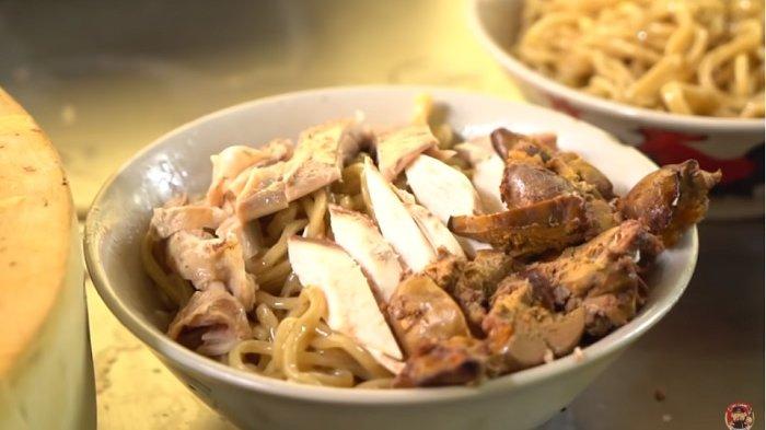 Bakmi Ahok Kosambi Jakarta Barat Super Laris, Sehari Ludes 40 Ayam ...