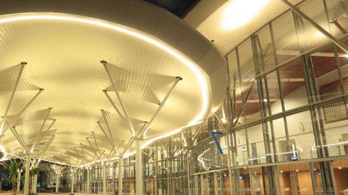 Cara ke GIIAS 2023 di ICE BSD, Bisa Naik KRL hingga Shuttle Bus ...