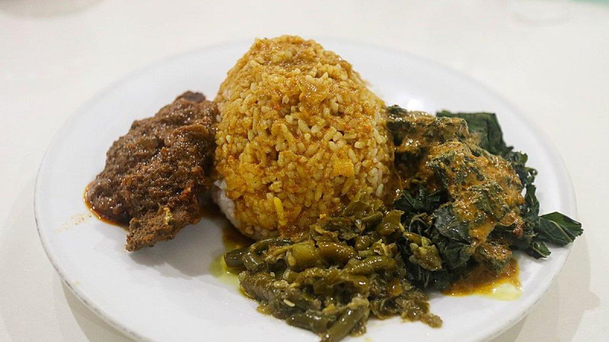 5 Nasi Padang Rp 10 Ribuan di Semarang untuk Makan Malam Enak - Tribun ...