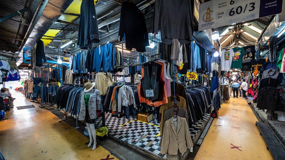 11 Tempat Belanja Hits di Bangkok Thailand, Cocok Buat Berburu Oleh ...