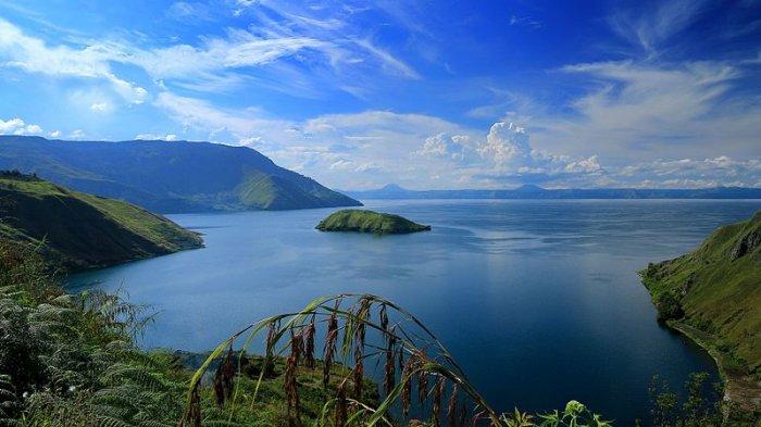8 Tempat Wisata di Samosir, Ada Destinasi Sumber Mata Air dengan 7 Rasa ...