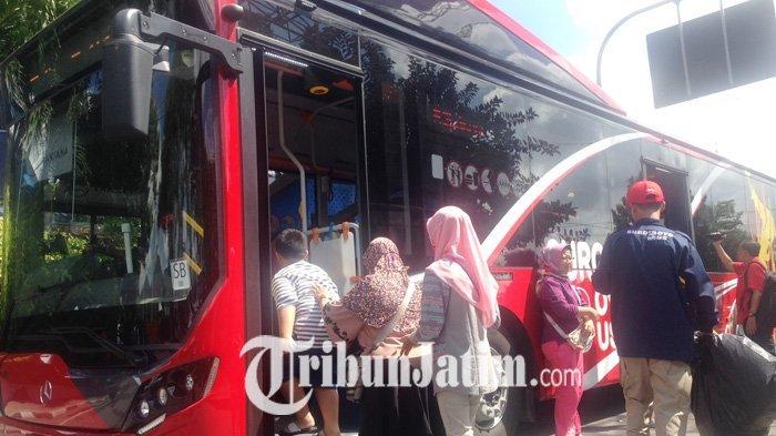 Tarif, Rute, & Jadwal Suroboyo Bus 2026 Buat Keliling Surabaya Saat ...