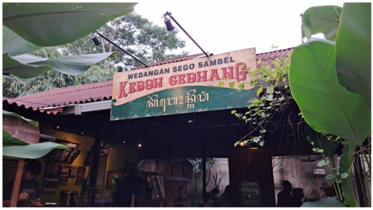 Wedangan Sego Sambel Kebon Gedhang, Tempat Makan yang Cocok untuk ...